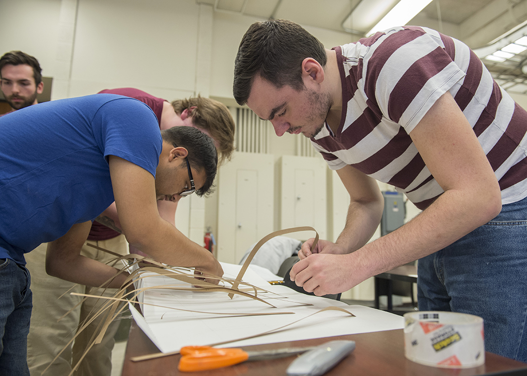SIU’s Geo-Wall team prepares for national competition - This Is SIU