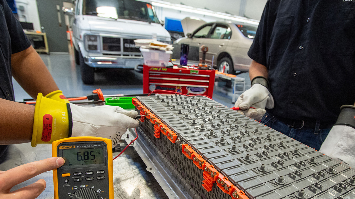 Taking charge: SIU automotive course incorporating electric vehicle ...