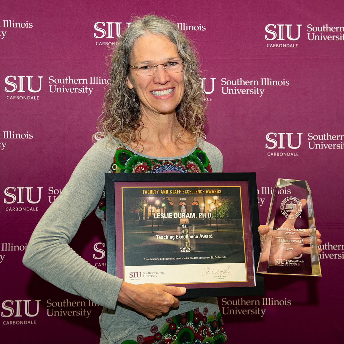 Saluki Pride: Leslie Duram wins a Teaching Excellence Award - This Is SIU